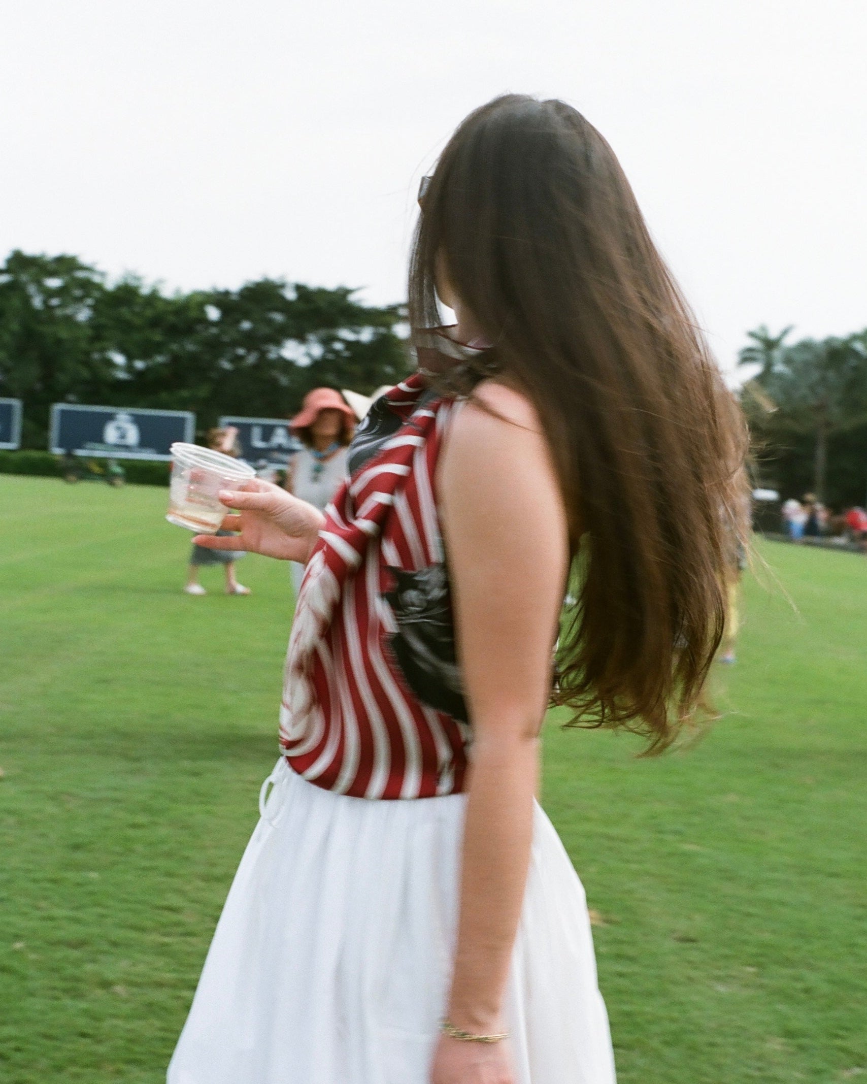 Course Des Roses 90 Silk Twill Scarf – CECILIA